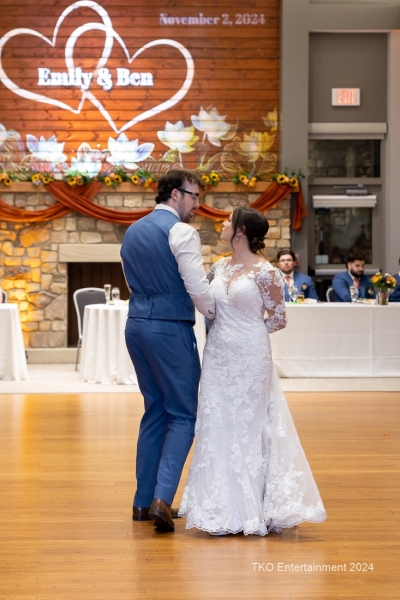Stillwater Place Wedding Reception - Emily + Ben - TKO ENTERTAINMENT