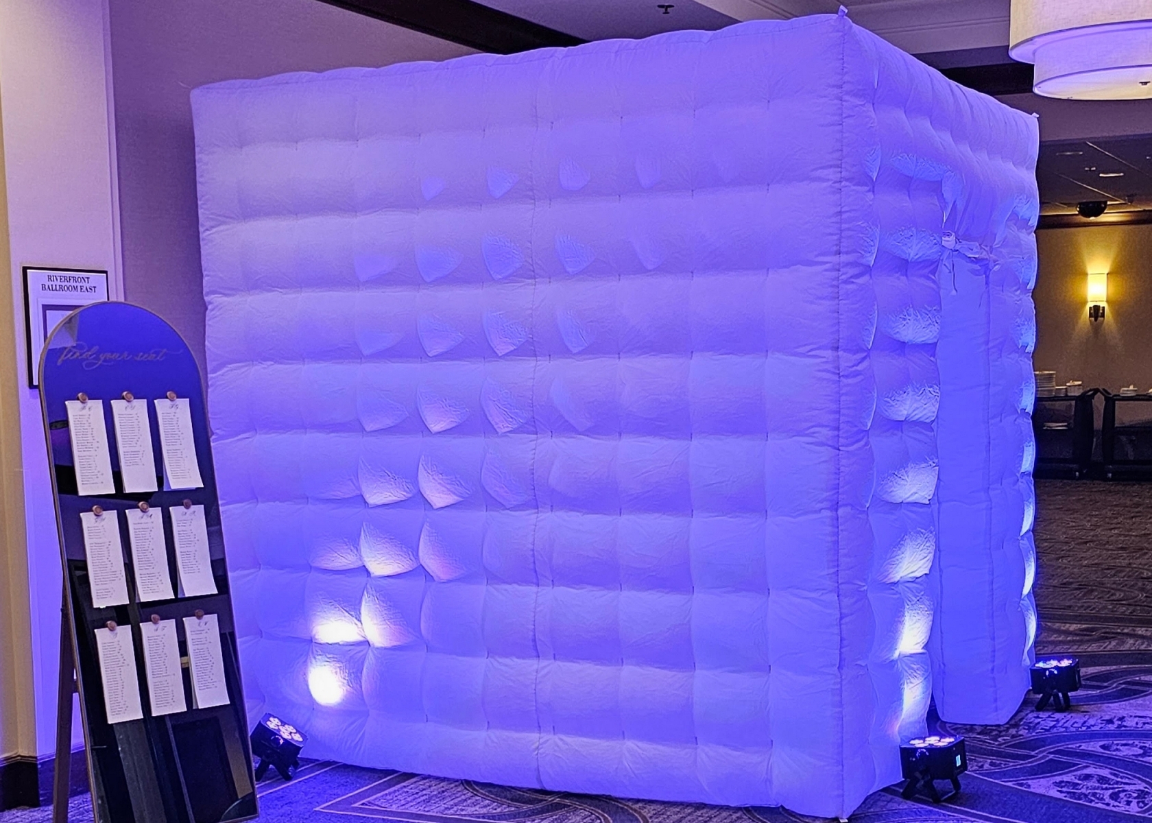 PHOTO BOOTHS - TKO ENTERTAINMENT